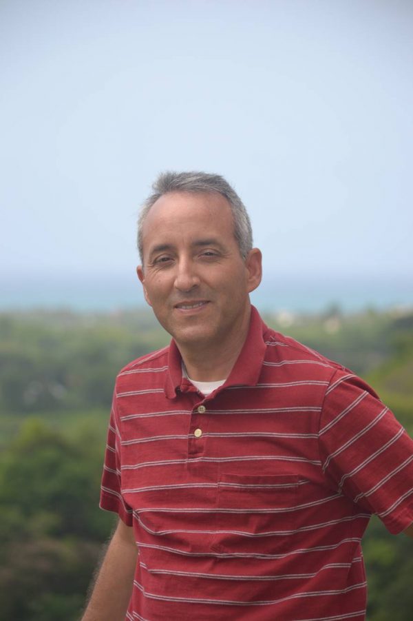 Morales Fredes, Nelson R. – Comentario Bíblico Contemporáneo