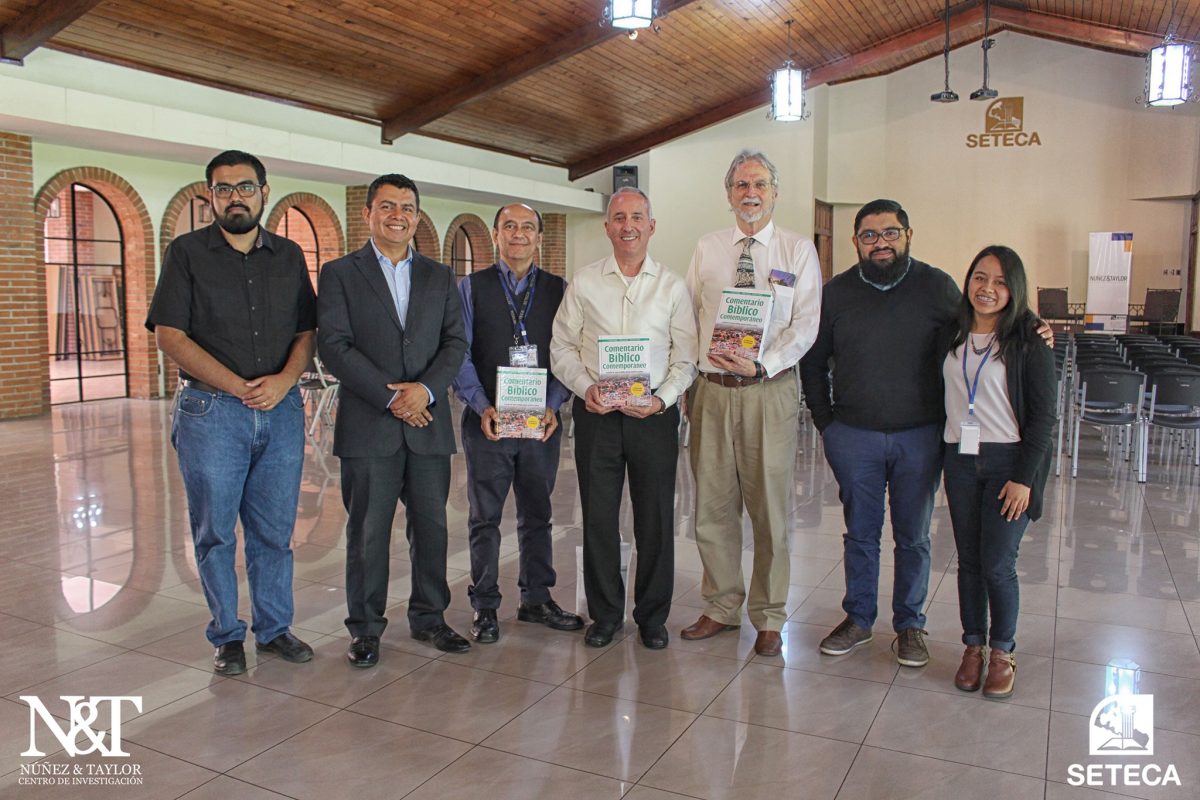 Presentación del CBC en Guatemala – Comentario Bíblico Contemporáneo